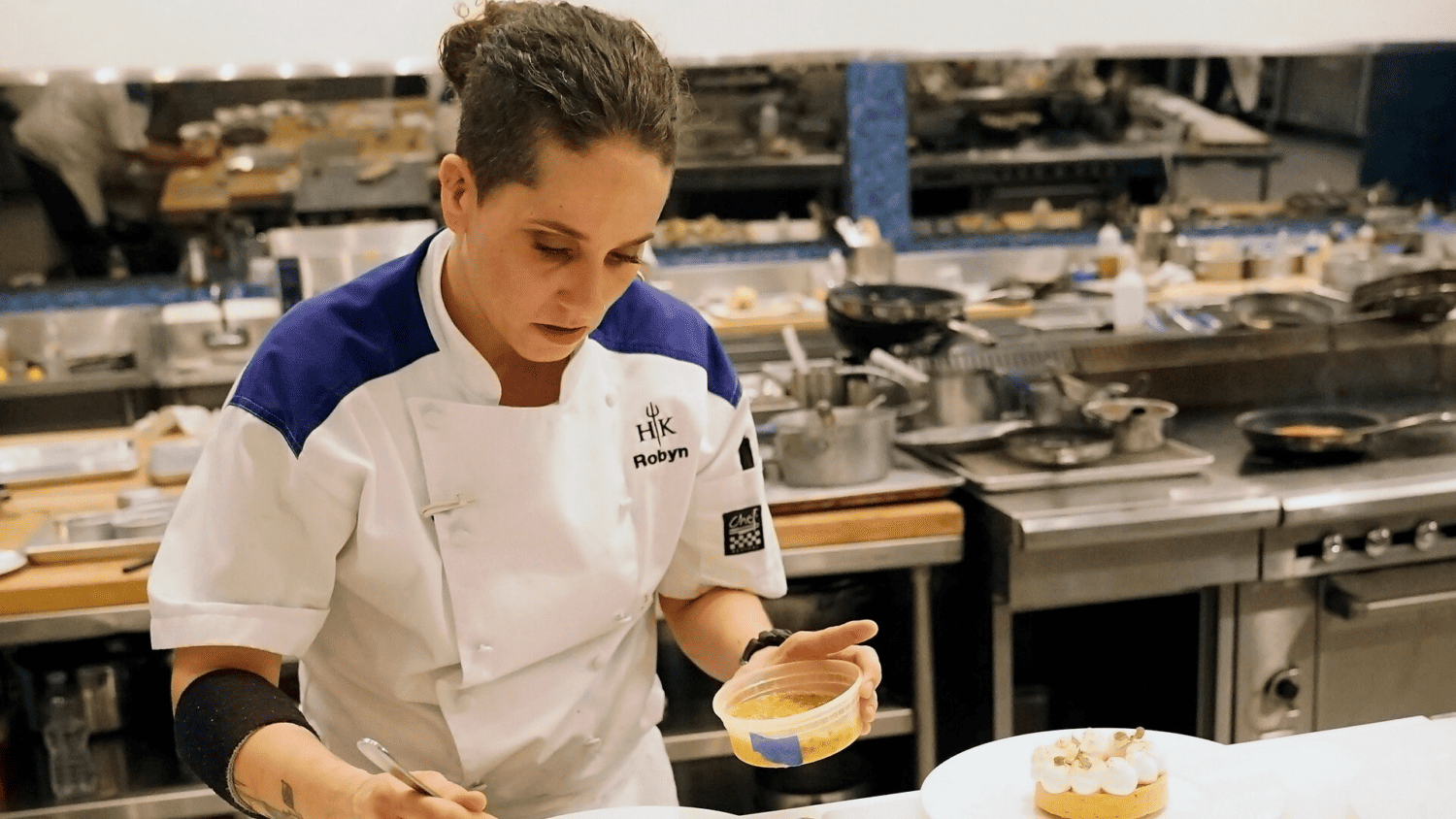 Exclusive: Hell's Kitchen S2E9 Top Cooking Showdown!