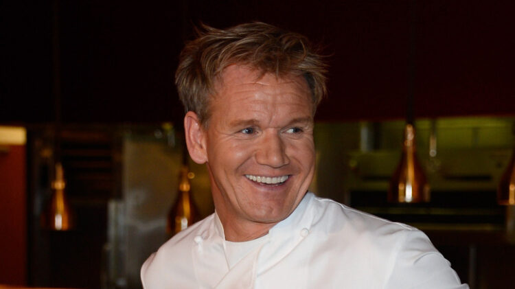 Gordon Ramsay's Guide to Gourmet Crab Cakes: A Seafood Delight